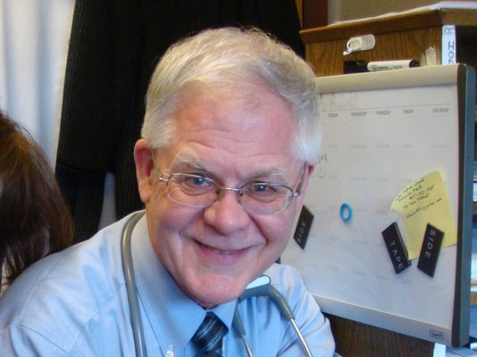 WALLACE R HODGES, MD - Updated October 2025 - 30 Reviews - 901 Boren ...