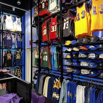 LIDS - Updated December 2025 - 23 Photos & 12 Reviews - 3791 S Las ...