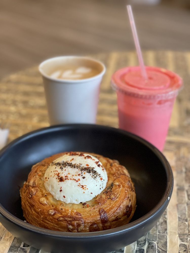 KAAPICAT CAFE - 167 Photos & 77 Reviews - 377 E Main St, Ventura ...