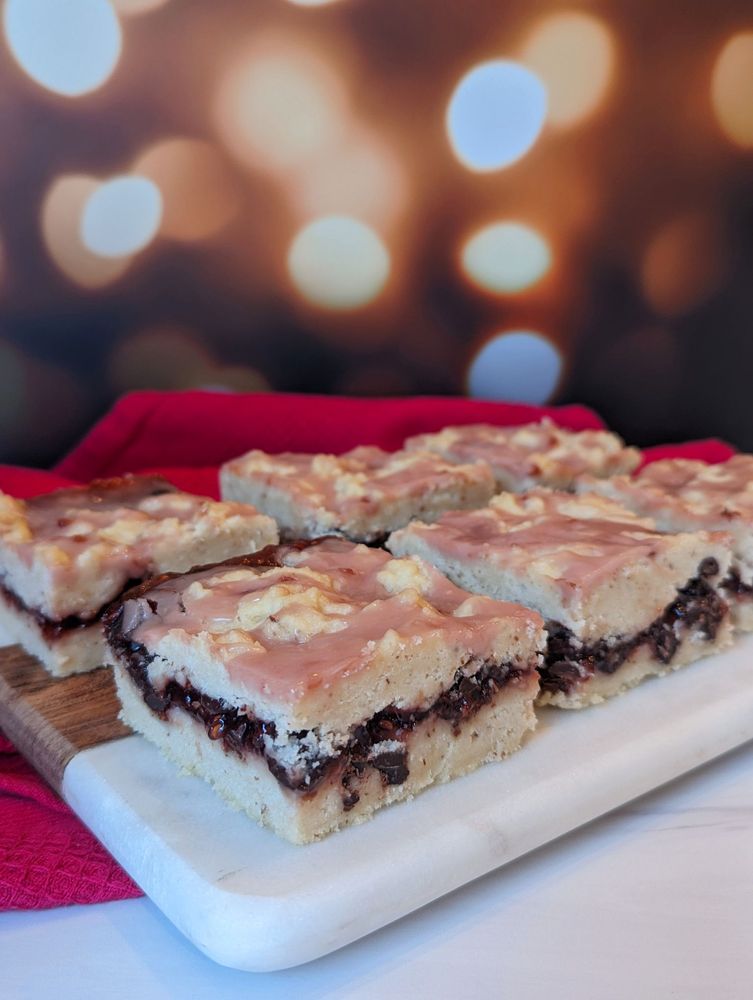 FETCHING GOODIES - Updated March 2025 - 17 Photos - Alexandria ...