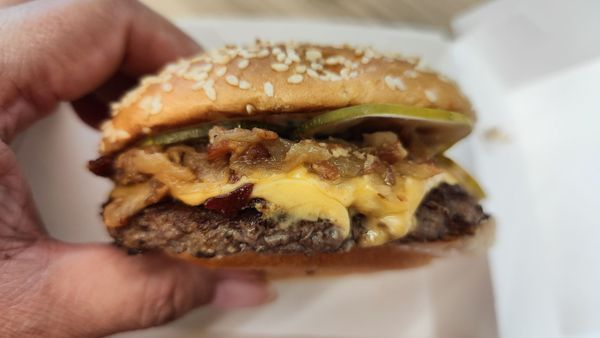 BASH BURGER - Updated January 2026 - 11 Photos - 230 Park Ave, New York ...