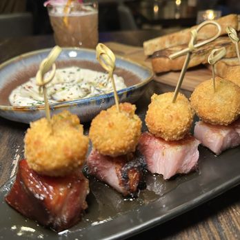 HUBBARD INN - Updated April 2025 - 513 Photos & 280 Reviews - 110 W ...