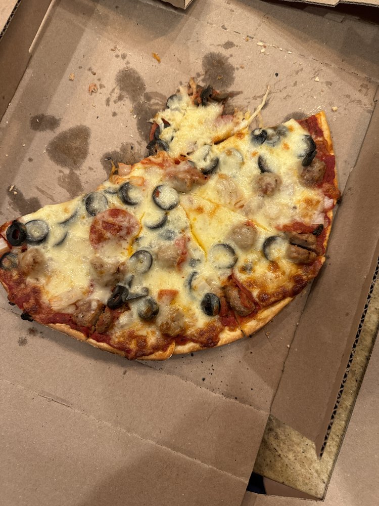 NOAH’S PIZZA - 19 Photos & 17 Reviews - 220A Oakton Ave, Pewaukee ...