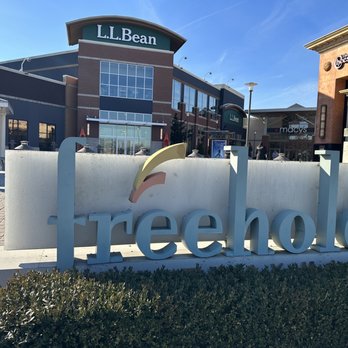 FREEHOLD RACEWAY MALL - Updated January 2026 - 162 Photos & 145 Reviews ...