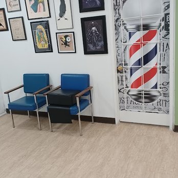 DAPPER CROW BARBERSHOP - Updated October 2025 - 10 Photos - San Jacinto ...