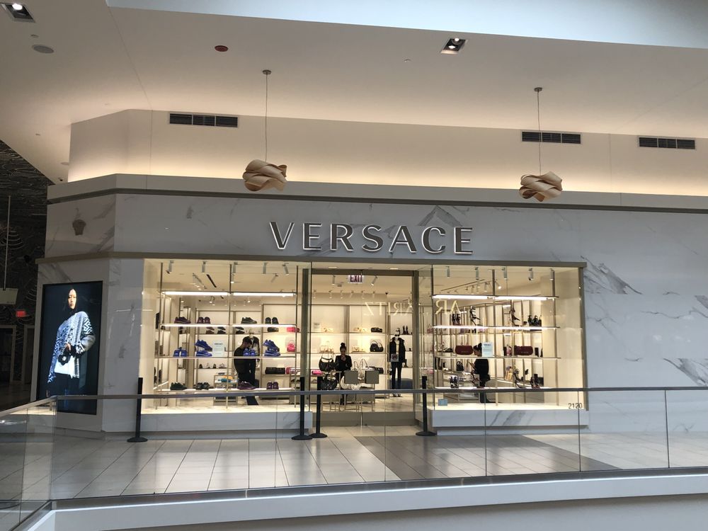 VERSACE - Updated July 2024 - 5220 Fashion Outlets Way, Rosemont ...