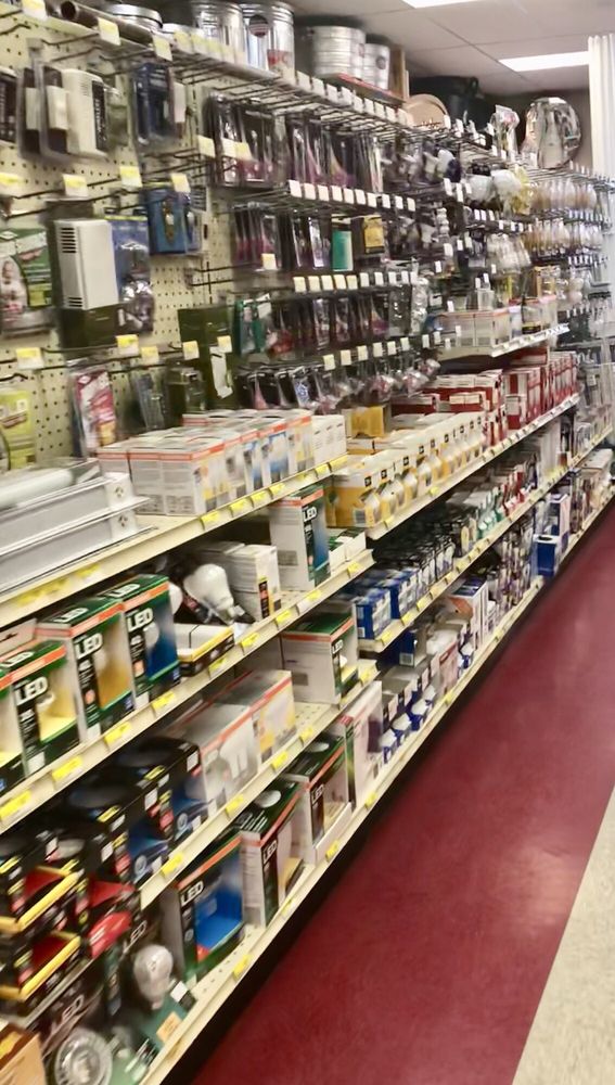 OSCAR’S HARDWARE - Updated June 2025 - 27 Reviews - 2628 Frankfort Ave ...