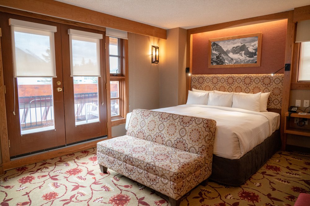 BANFF PTARMIGAN INN - Updated March 2025 - 49 Photos & 36 Reviews - 337 Banff Avenue, Banff ...