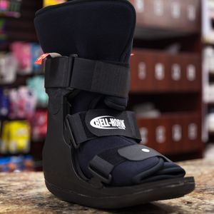 THE COMPRESSION STORE - 10 Photos & 18 Reviews - Medical Supplies ...