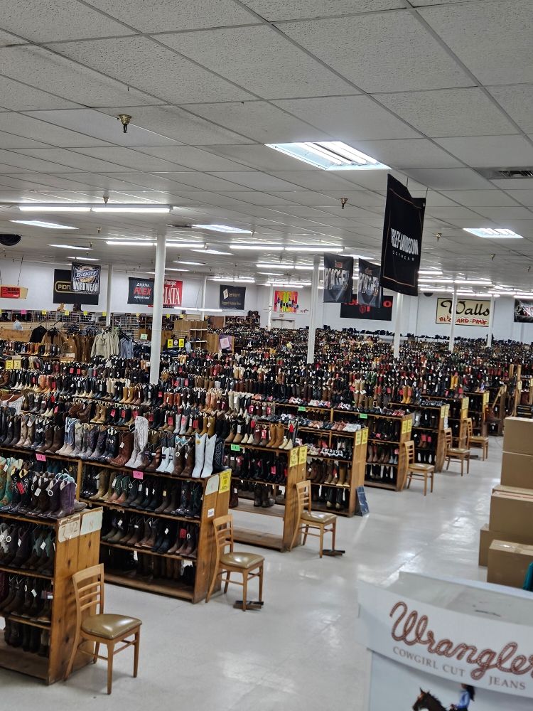 COWTOWN BOOT COMPANY FACTORY OUTLET - Updated February 2025 - 1248 El ...