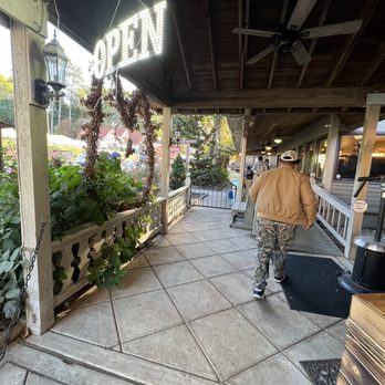 ALPINE CAFE - Updated December 2025 - 69 Photos & 49 Reviews - 8797 N ...