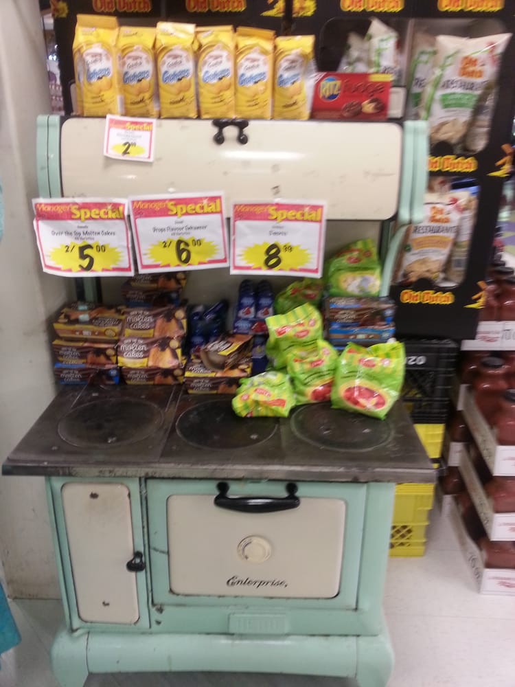 QUALICUM FOODS - Updated July 2025 - 10 Reviews - 705 Memorial Avenue ...