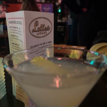 LOTTIE’S LOUNGE - Updated December 2025 - 109 Photos & 223 Reviews ...