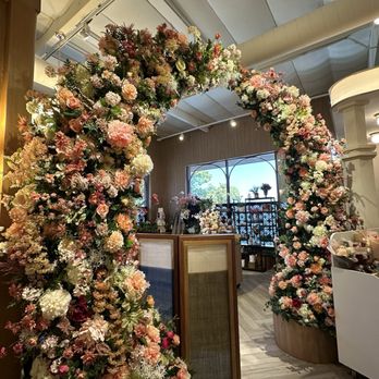 GIWA - Updated June 2025 - 911 Photos & 164 Reviews - 1494 Halford Ave ...