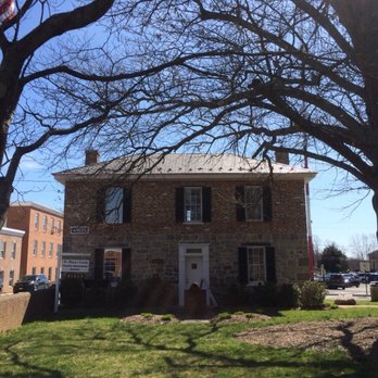 THE OLD JAIL MUSEUM - Updated May 2025 - 18 Photos - 41625 Courthouse ...
