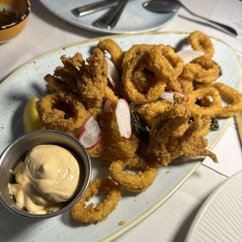 ELIA - Updated August 2024 - 1062 Photos & 401 Reviews - 1520 Locust St ...