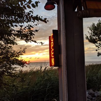 THE BACK BAR IN THE BLUE POINT YARD - Updated January 2026 - 12 Photos ...