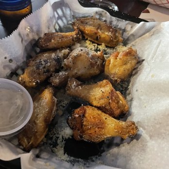 FRONT ROW SPORTS BAR AND GRILL - Updated May 2025 - 27 Photos & 25 ...