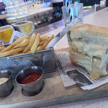 CALL ME CUBAN - Updated July 2025 - 327 Photos & 166 Reviews - 1300 ...