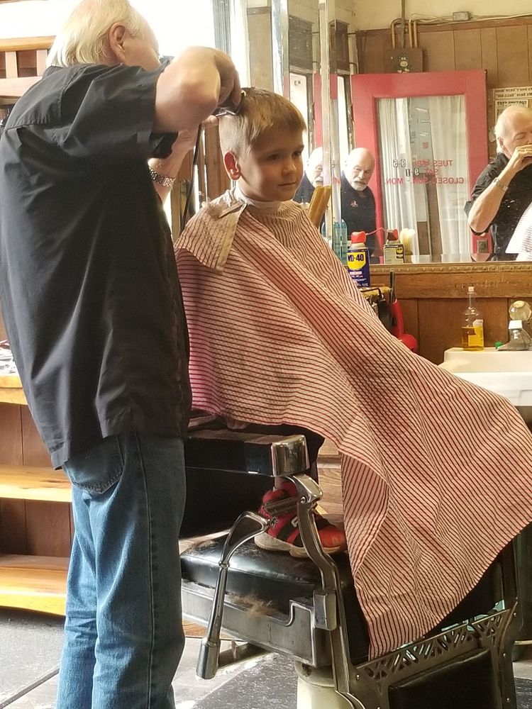 J L’S BARBER SHOP - Updated June 2026 - 8 Chester St, Front Royal ...