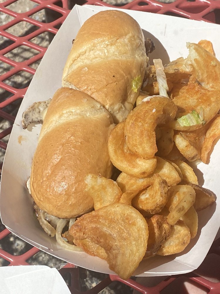 CATAHOULA’S - Updated July 2025 - 73 Hadley Cir, Round Mountain, Nevada ...