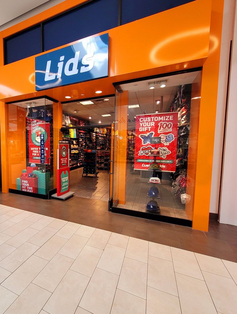 LIDS - Updated September 2025 - 46 Photos & 29 Reviews - 239 Los ...