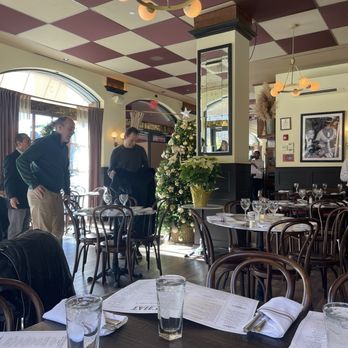 CHAT AMERICAN GRILL - Updated March 2026 - 199 Photos & 282 Reviews - 1 ...