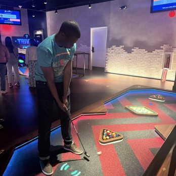 PUTTSHACK - ATLANTA - DUNWOODY - Updated August 2025 - 60 Photos & 33 ...