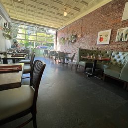 LAURA LEE’S - Updated December 2025 - 549 Photos & 426 Reviews - 3410 ...