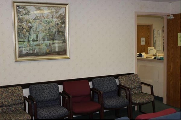 Hines Dermatology Associates Updated May 2025 96 Photos And 53 Reviews 555 Pleasant St