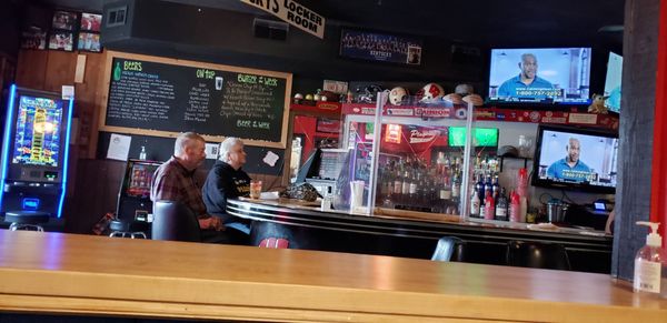 PLAYERS SPORTS BAR - Updated June 2024 - 85 Photos & 63 Reviews - 2013 ...