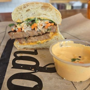 LARDO - Updated April 2025 - 1817 Photos & 1437 Reviews - 1212 SE ...