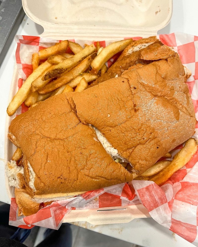 FAT HEADS SALOON - Updated May 2025 - 824 Photos & 991 Reviews - 1805 E ...