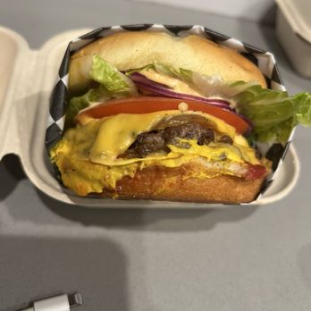 MARATHON BURGER - Updated August 2025 - 352 Photos & 228 Reviews - 7507 ...