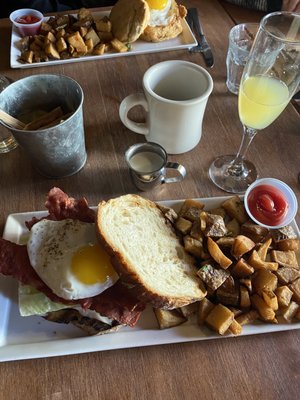 THE MONKEY’S PAW - 313 Photos & 274 Reviews - 2524 N Southport Ave ...