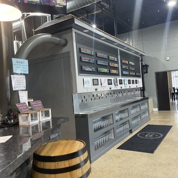 5TH COMPANY BREWING - Updated November 2024 - 61 Photos & 31 Reviews ...