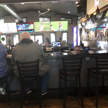 ROCHESTER INN & HARDWOOD GRILLE - Updated December 2025 - 99 Photos ...