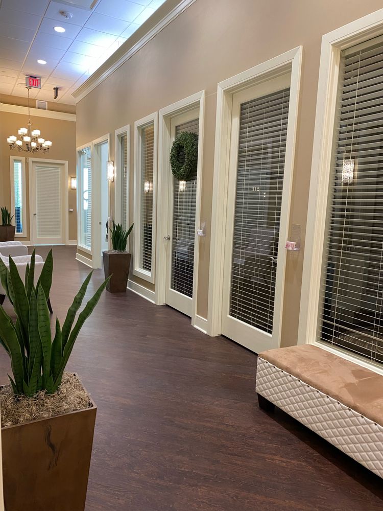 ROGERS PREMIER SALON SUITES IN VALLEY RANCH - Updated January 2026 - 10 ...