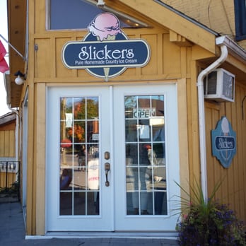 SLICKERS - Updated October 2025 - 43 Photos & 55 Reviews - 271 Main St ...