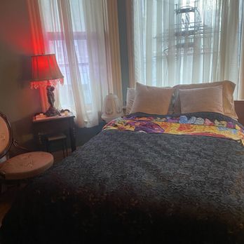 SHAKERS CIGAR BAR - Updated June 2025 - 242 Photos & 259 Reviews - 422 ...