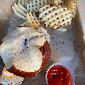 PINTS - 122 Photos & 237 Reviews - 112 S York St, Elmhurst, IL - Yelp