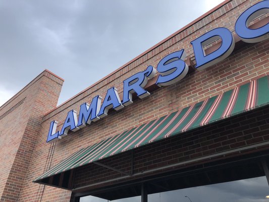 LAMAR’S DONUTS AND COFFEE - 160 Photos & 112 Reviews - 3395 Main St ...