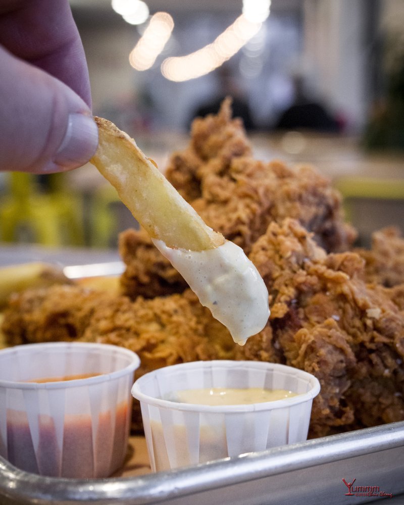 BUTCHIES - 221 Photos & 104 Reviews - Salad - 939 Dundas Street W ...