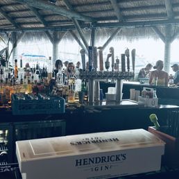 SKIPPERS COVE BAR & GRILL - Updated July 2025 - 124 Photos & 93 Reviews - 1930 Harbortown Dr ...