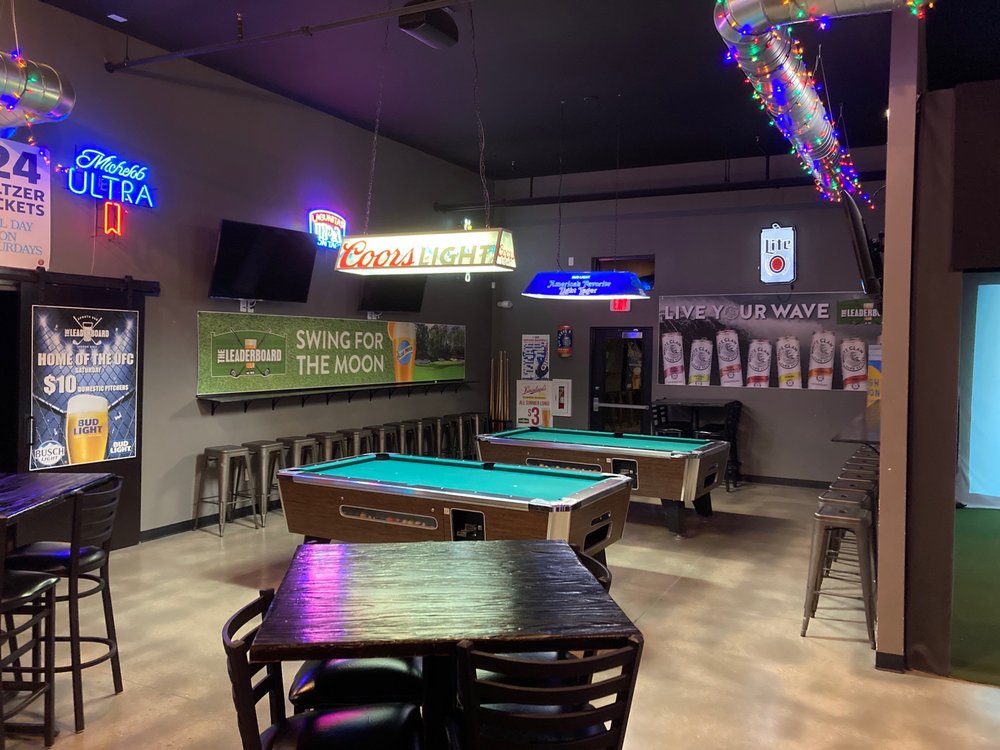 THE LEADERBOARD SPORTS BAR - Updated December 2025 - 16 Photos - 680 ...