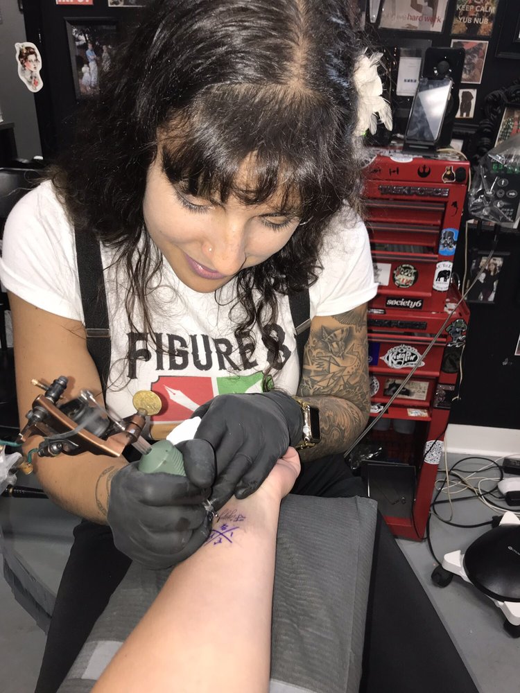 FIGURE 8 INK STUDIOS - 114 Photos & 13 Reviews - 10745 Courthouse Rd ...