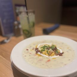 BLUE 32 SPORTS GRILL - Updated December 2025 - 135 Photos & 303 Reviews ...