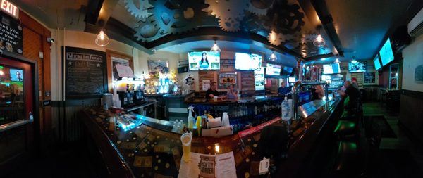 CATTY CORNER NEIGHBORHOOD PUB & PIE - Updated May 2025 - 72 Photos & 77 ...