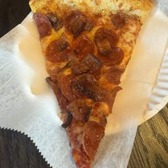 SAPORI PIZZERIA & ITALIAN MARKET - Updated January 2025 - 35 Photos ...