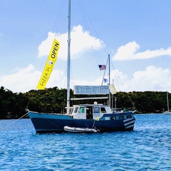 PIZZA PI VI - Updated October 2025 - 48 Photos & 35 Reviews - Christmas ...